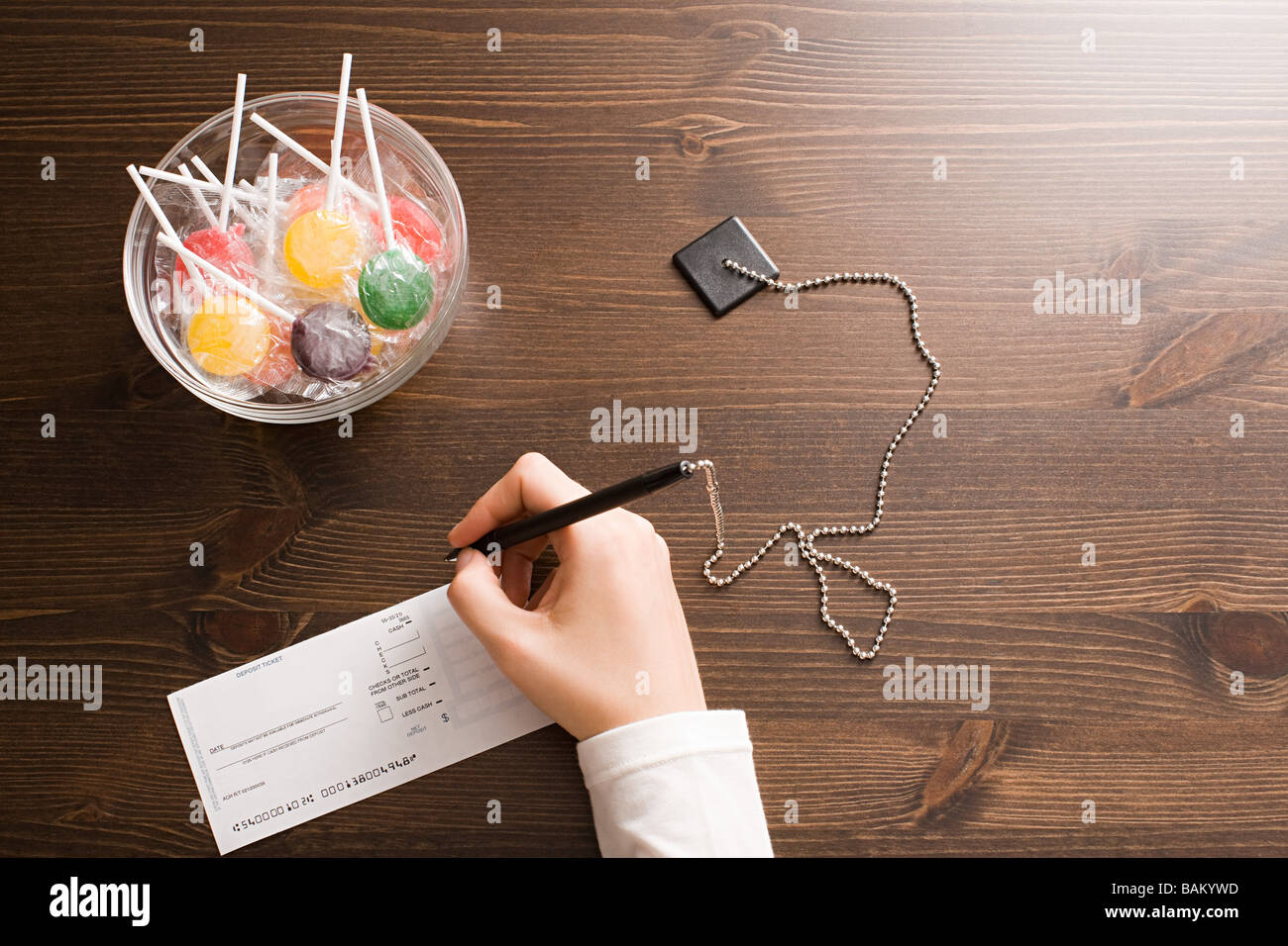 Bank counter hi-res stock photography and images - Alamy