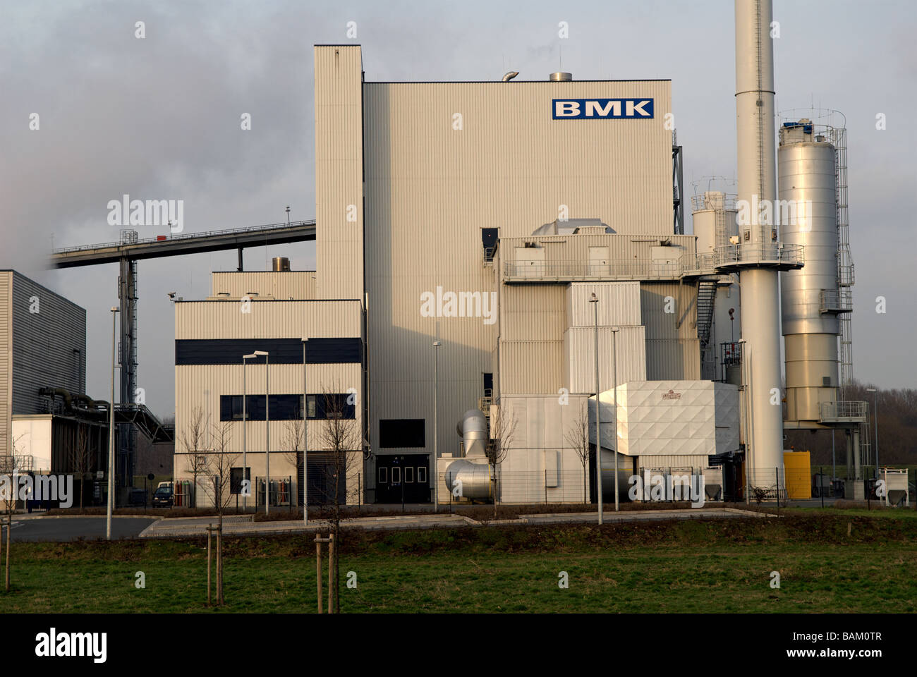 Biomass-fired power station, producing electricity from recycled wood ...