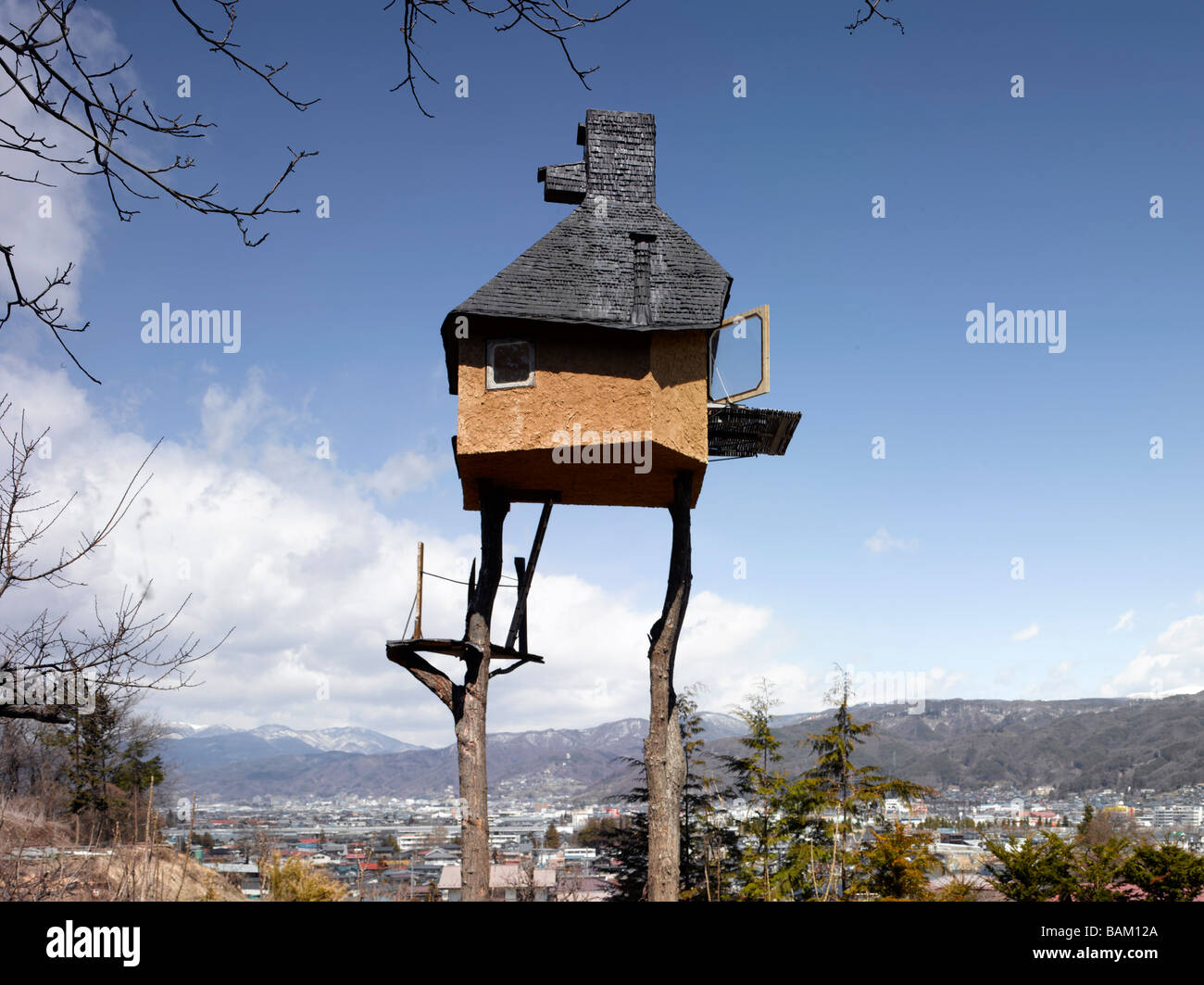 TREE TEA HOUSE, TERUNOBU FUJIMORI, NAGANO, JAPAN Stock Photo - Alamy