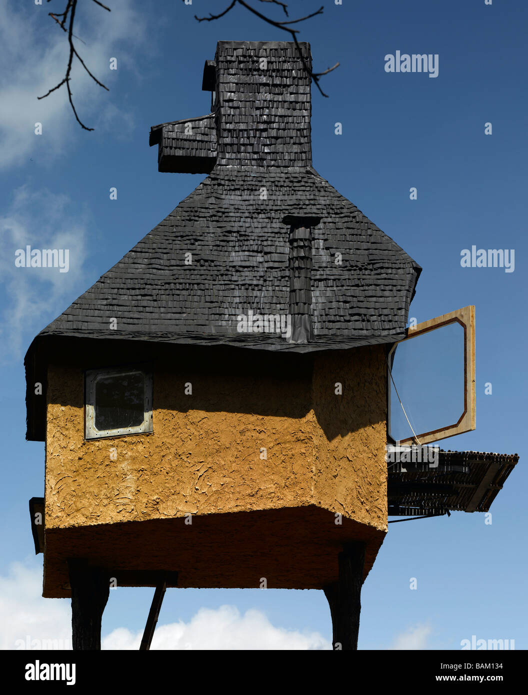 TREE TEA HOUSE, TERUNOBU FUJIMORI, NAGANO, JAPAN Stock Photo - Alamy