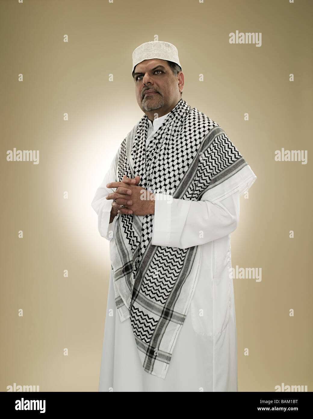 Portrait of a muslim man Stock Photo - Alamy