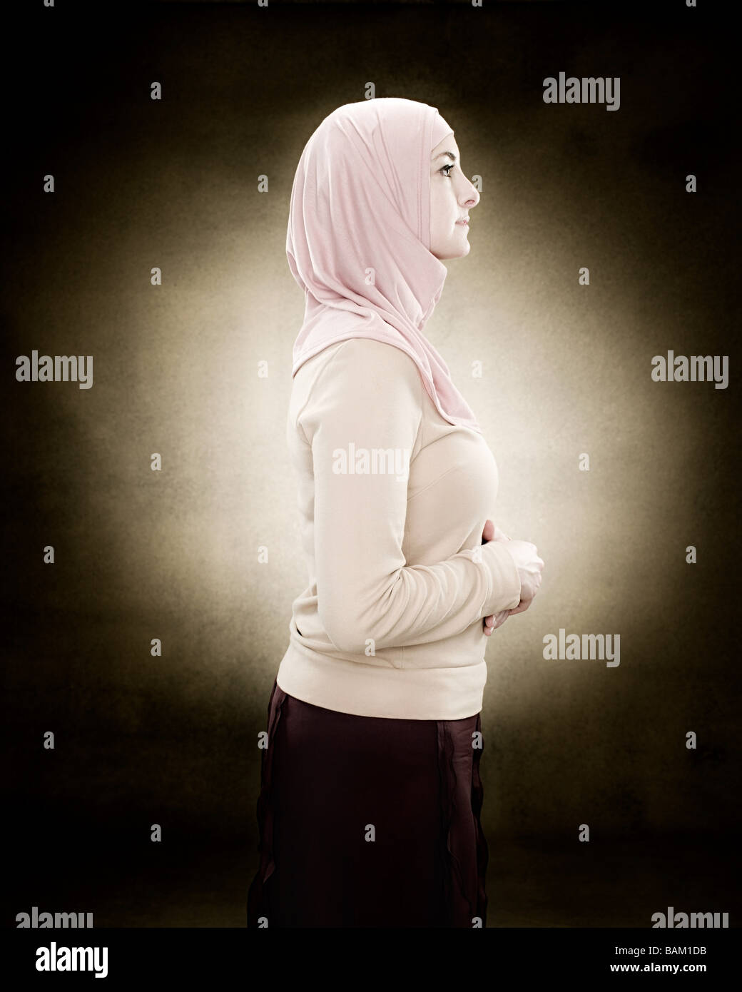 Muslim hi-res stock photography and images - Alamy