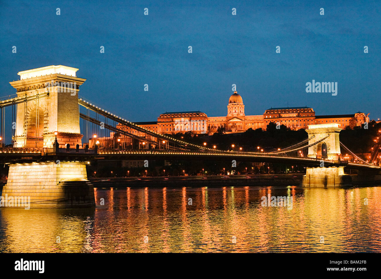 Buda castle and szechenyi chain bridge Stock Photo - Alamy