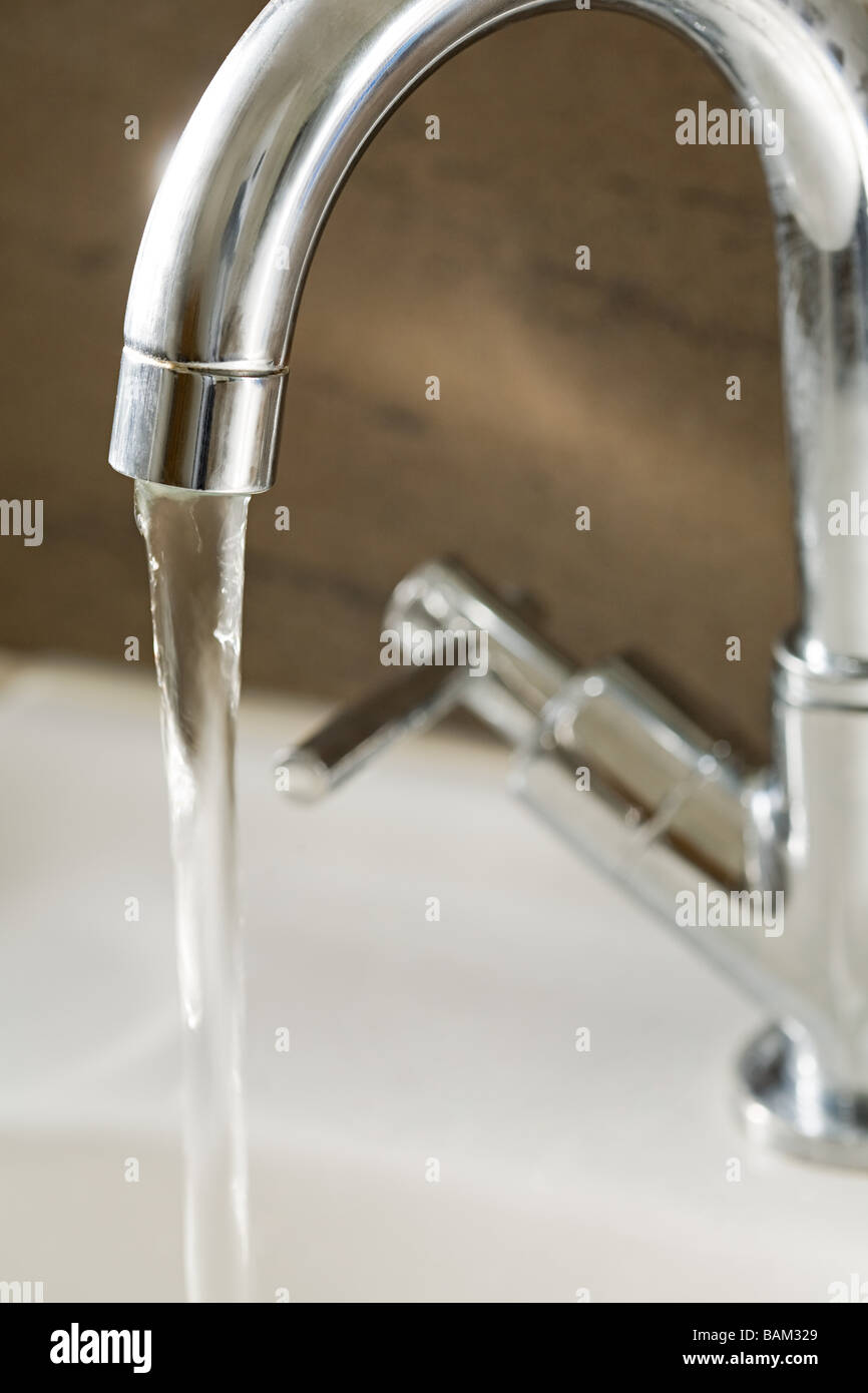 Running water hi-res stock photography and images - Alamy