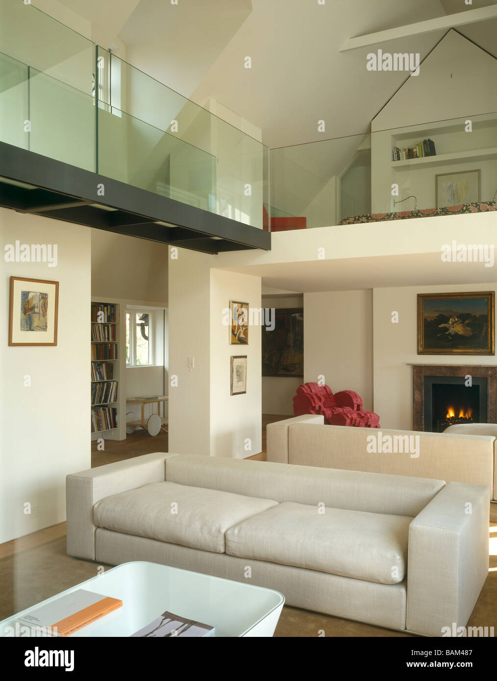Timothy hatton architects hi-res stock photography and images - Alamy