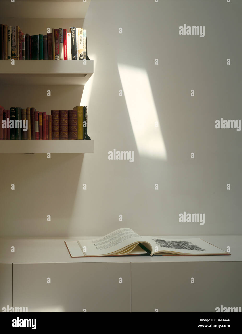 Timothy hatton architects hi-res stock photography and images - Alamy