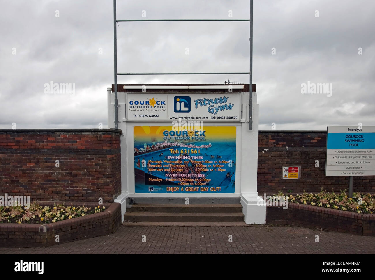 Gourock swimming pool hi-res stock photography and images - Alamy