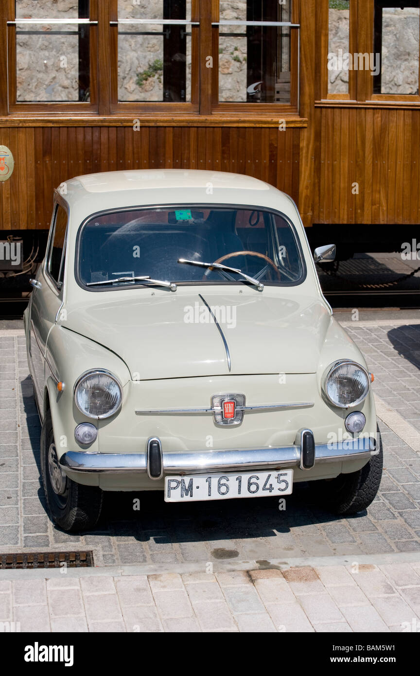 Front view of a white Seat 600E car Stock Photo - Alamy