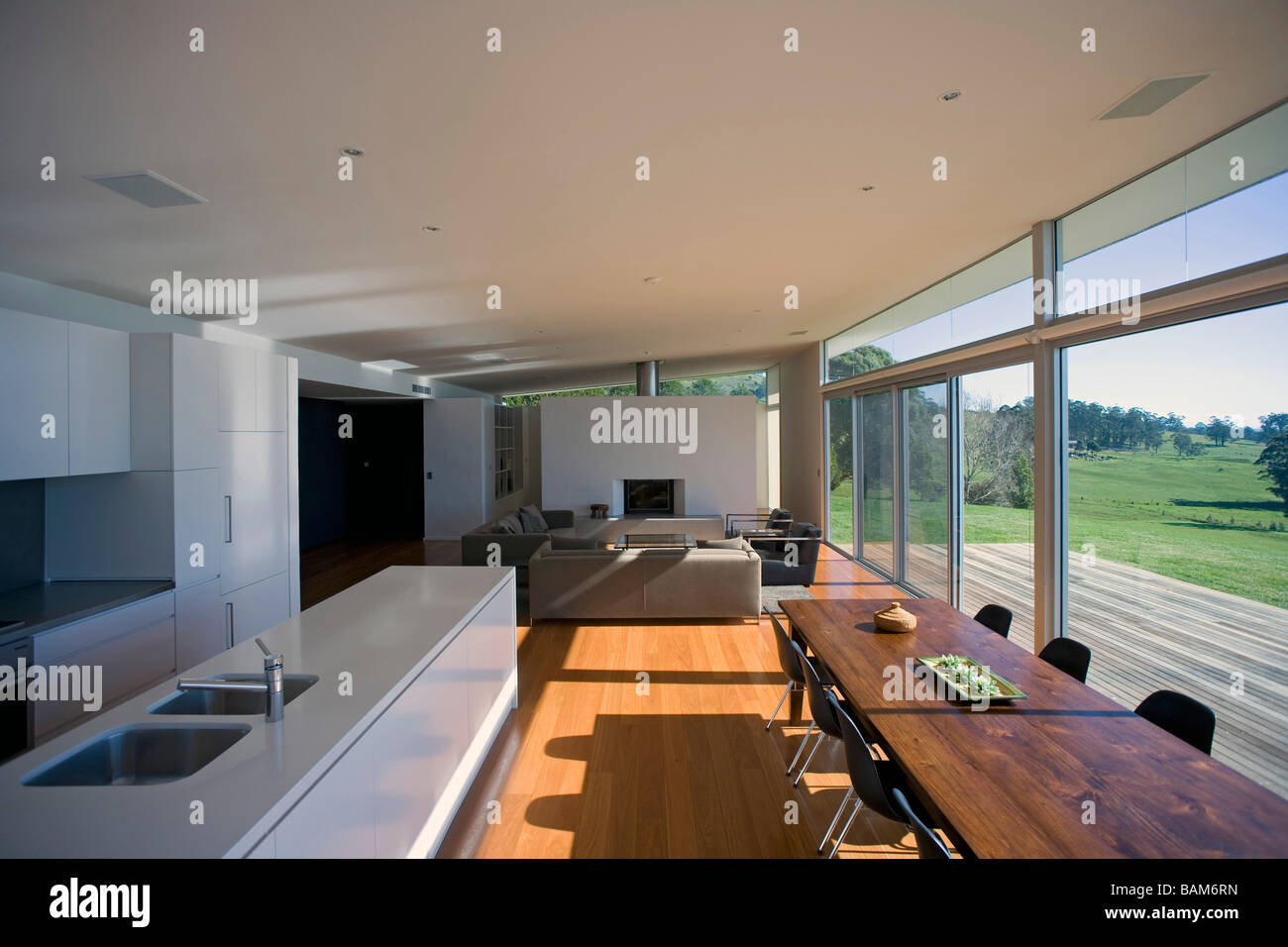 KANGALOON HOUSE, TOM ISAKSSON ARCHITECT, KANGALOON, AUSTRALIA Stock ...