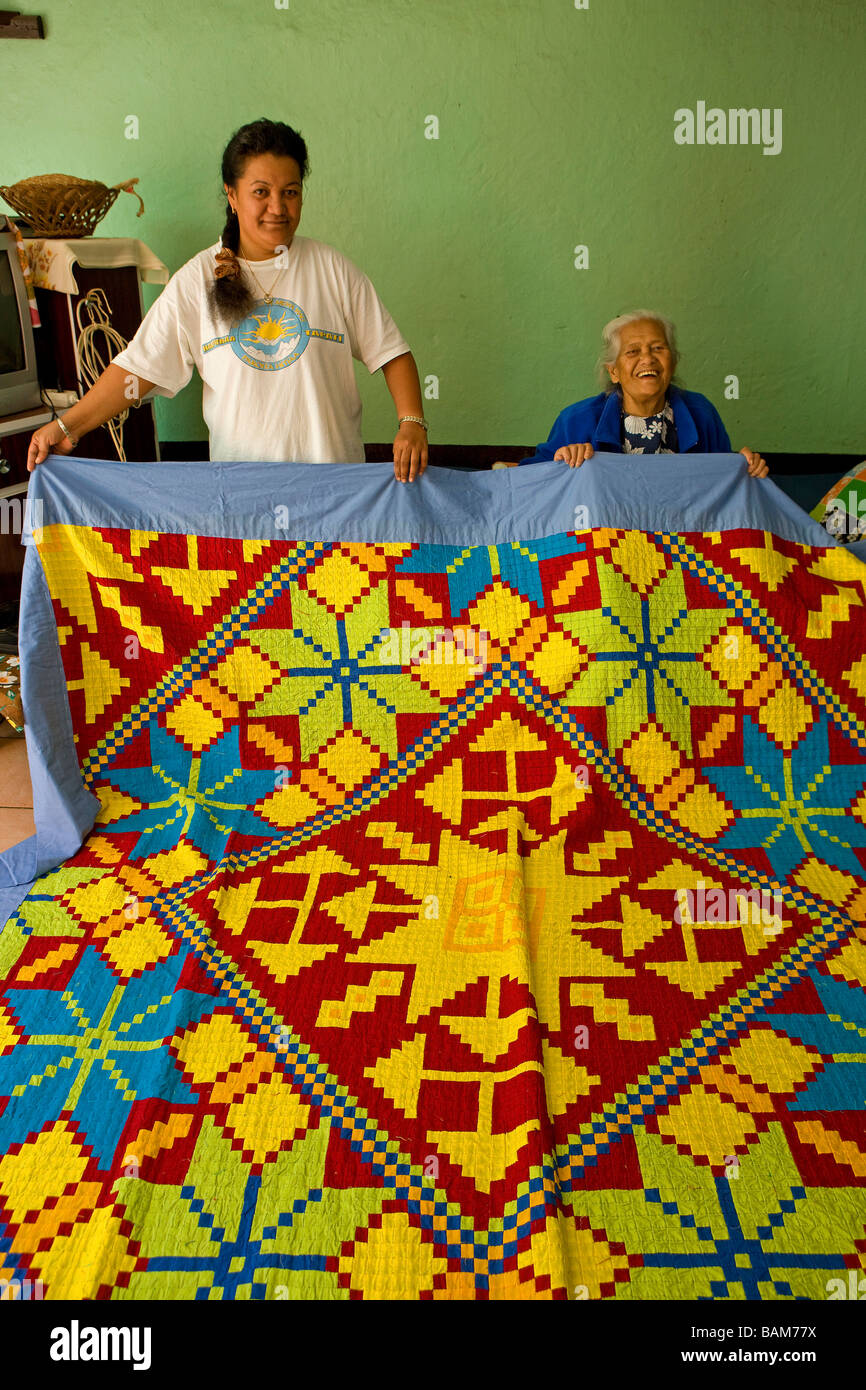 Tifaifai hi-res stock photography and images - Alamy