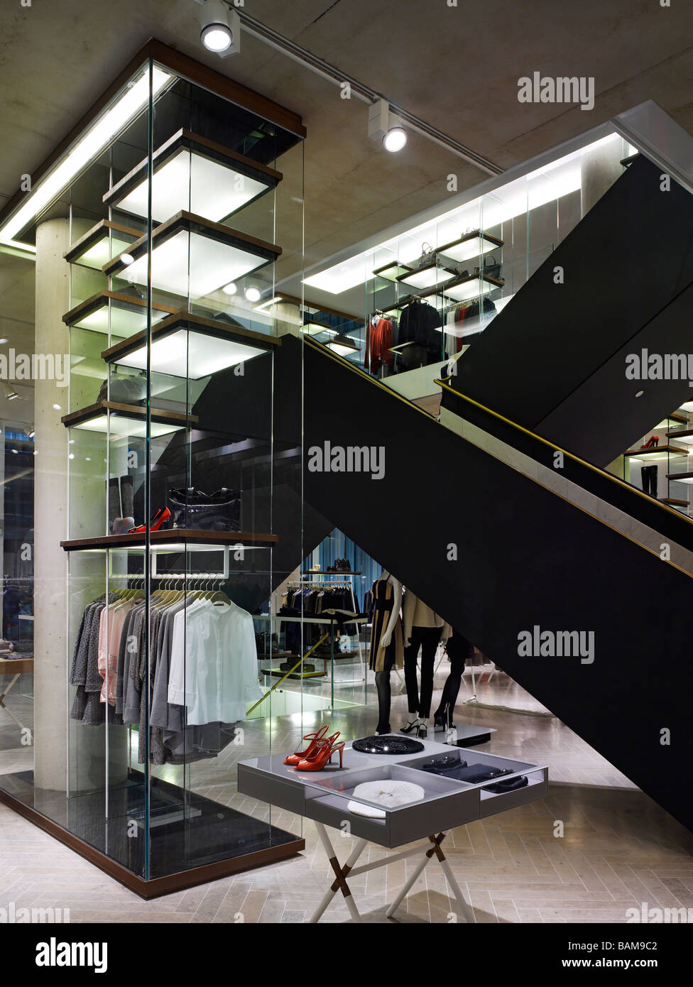 REISS FLAGSHIP STORE, UNIVERSAL DESIGN STUDIO, LONDON, UNITED KINGDOM ...