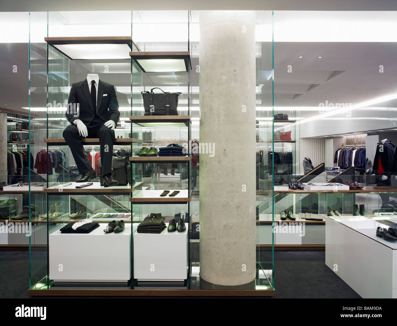 REISS FLAGSHIP STORE, UNIVERSAL DESIGN STUDIO, LONDON, UNITED KINGDOM ...