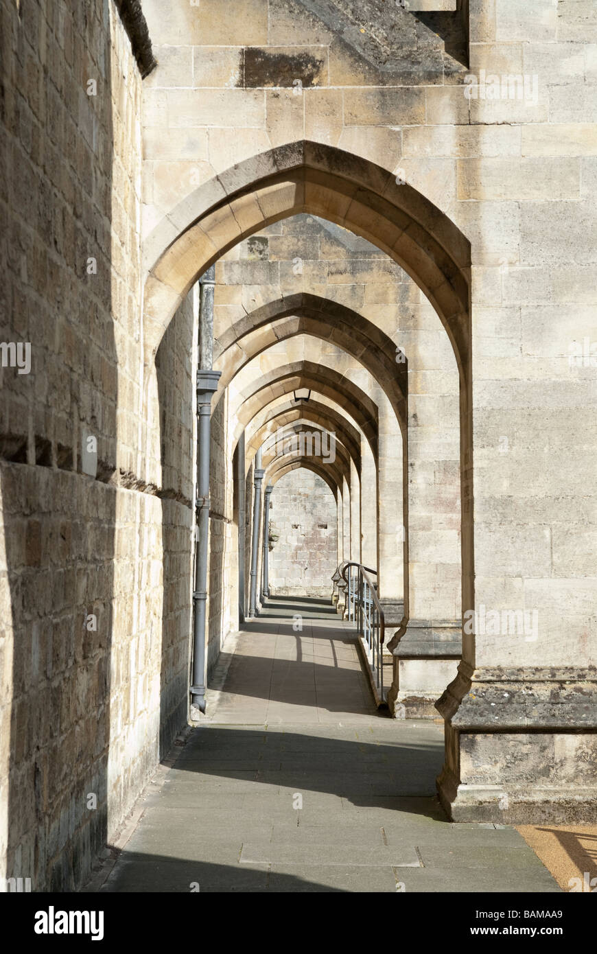 Winchester Cathedral flying butresses Stock Photo - Alamy