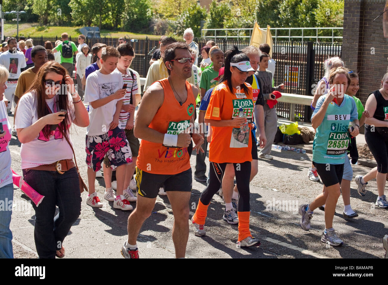 Jordan, Katie Price running the Flora London Marathon 2009 at Mudchute ...
