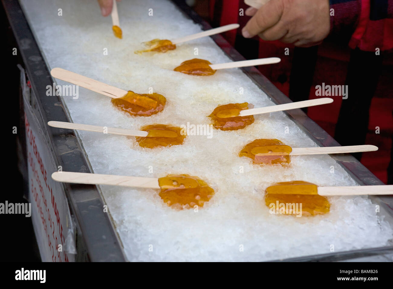 Testing maple syrup hi-res stock photography and images - Alamy