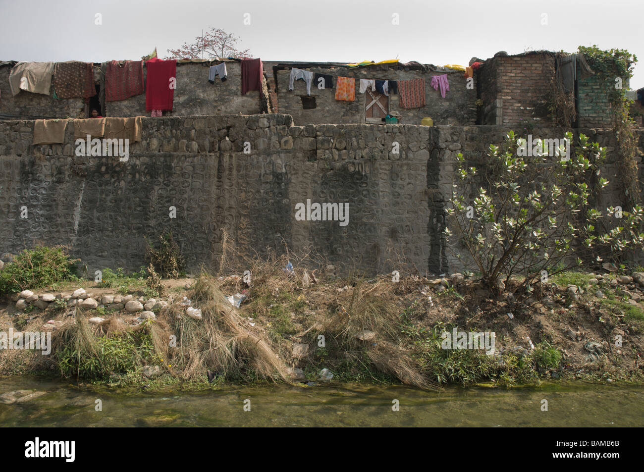 Overcrowded slums hi-res stock photography and images - Alamy