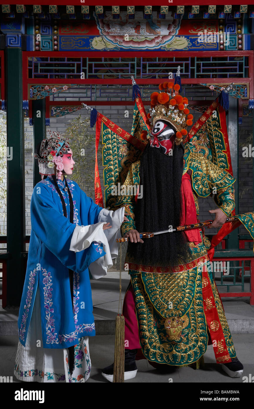 Asian lady ceremonial dress hi-res stock photography and images - Alamy