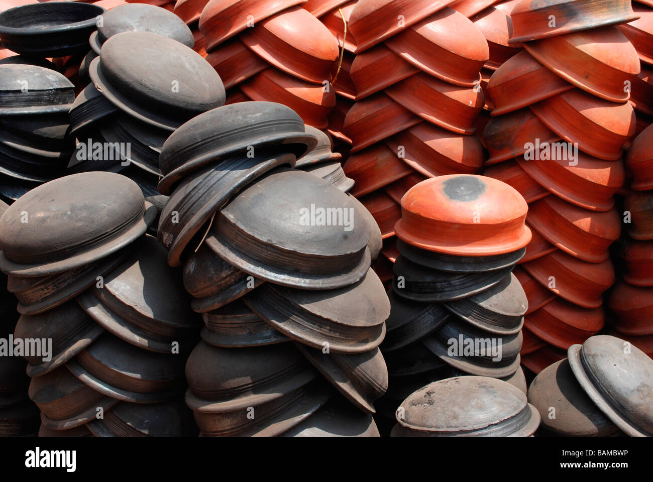 black and red pots ; India Stock Photo - Alamy