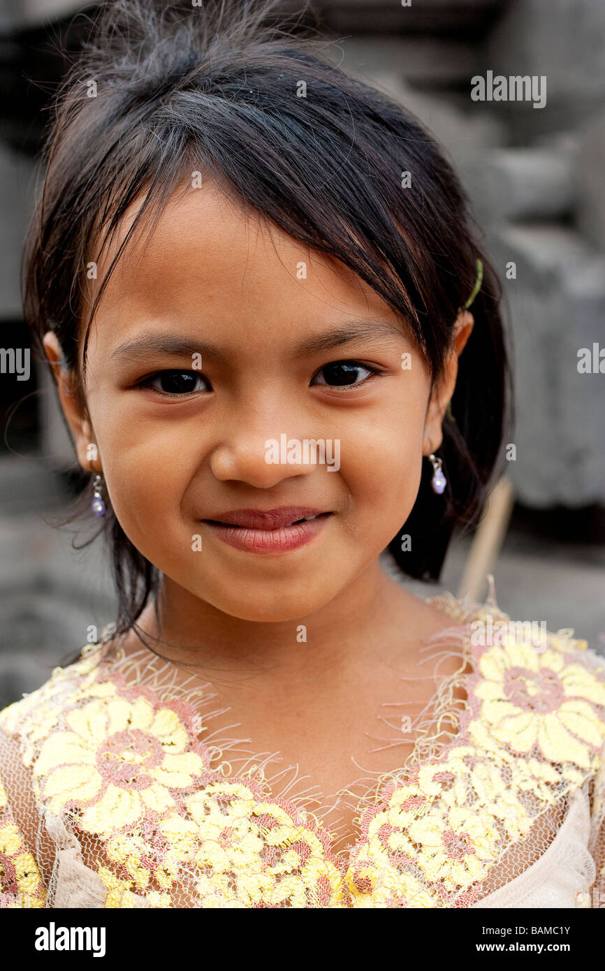 Indonesia, Bali, small girl portrait Stock Photo - Alamy
