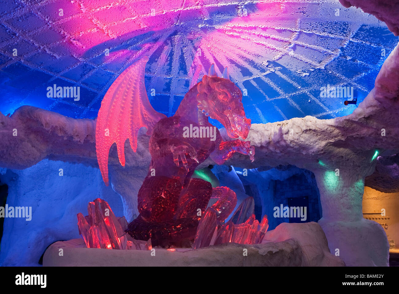 United Arab Emirates, Dubai, iced dragon in Ski Dubaï Stock Photo - Alamy