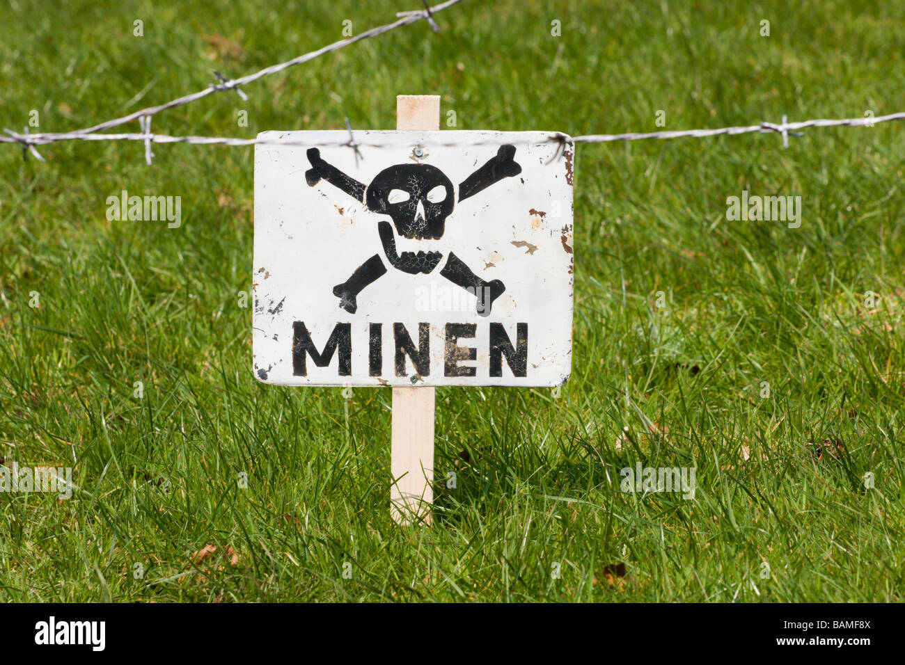 German warning land mine sign hi-res stock photography and images - Alamy