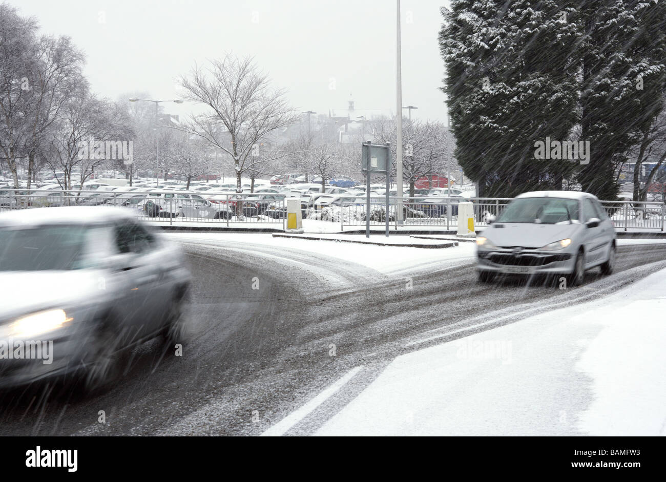Driving on ice covered roads hi-res stock photography and images - Alamy