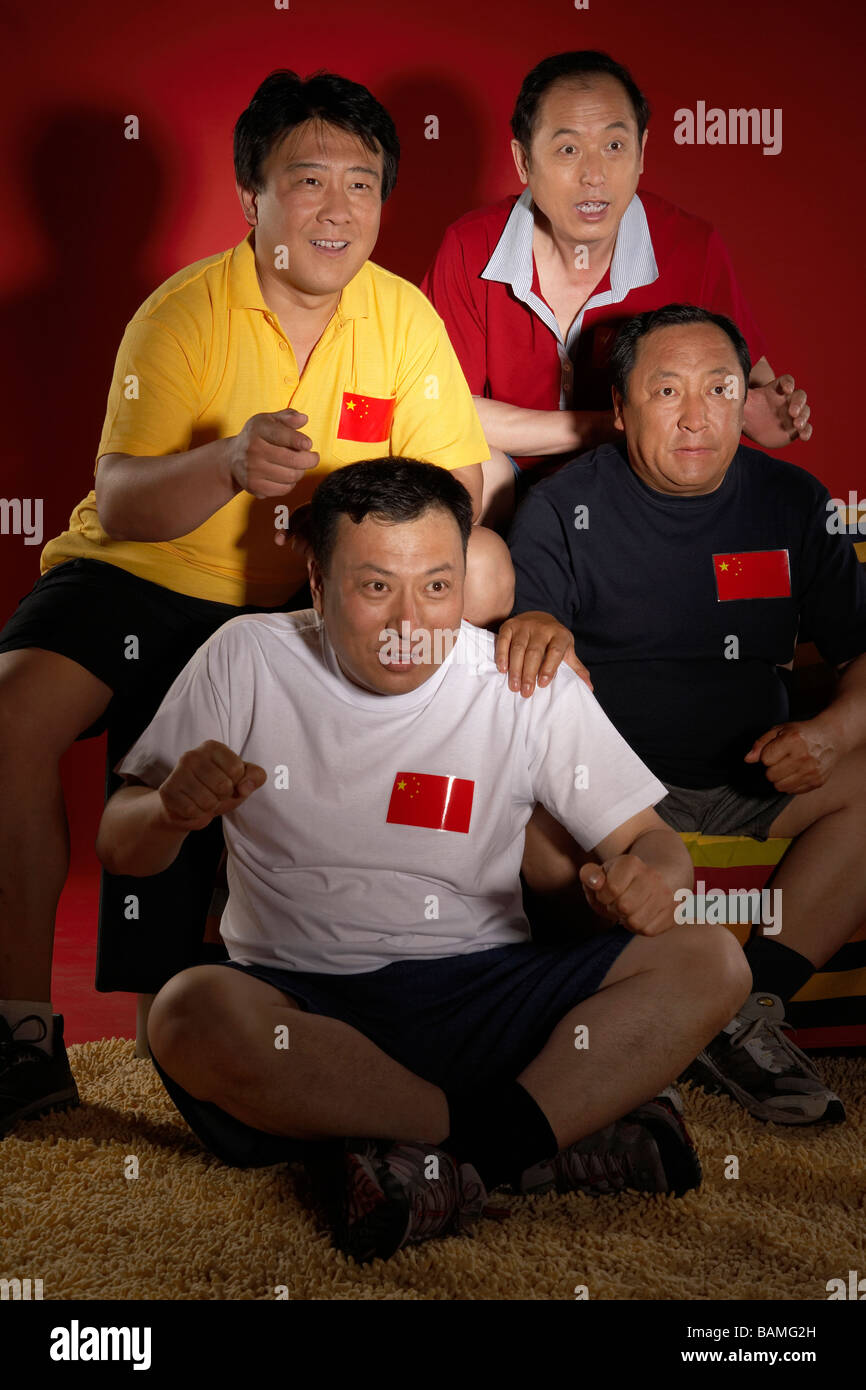 Sport fans cheering full body hi-res stock photography and images - Alamy