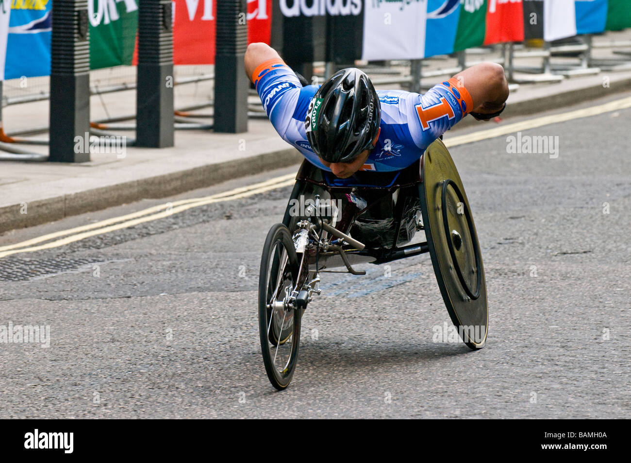 A wheelchair racer in the London Marathon. Photo by Gordon Scammell ...
