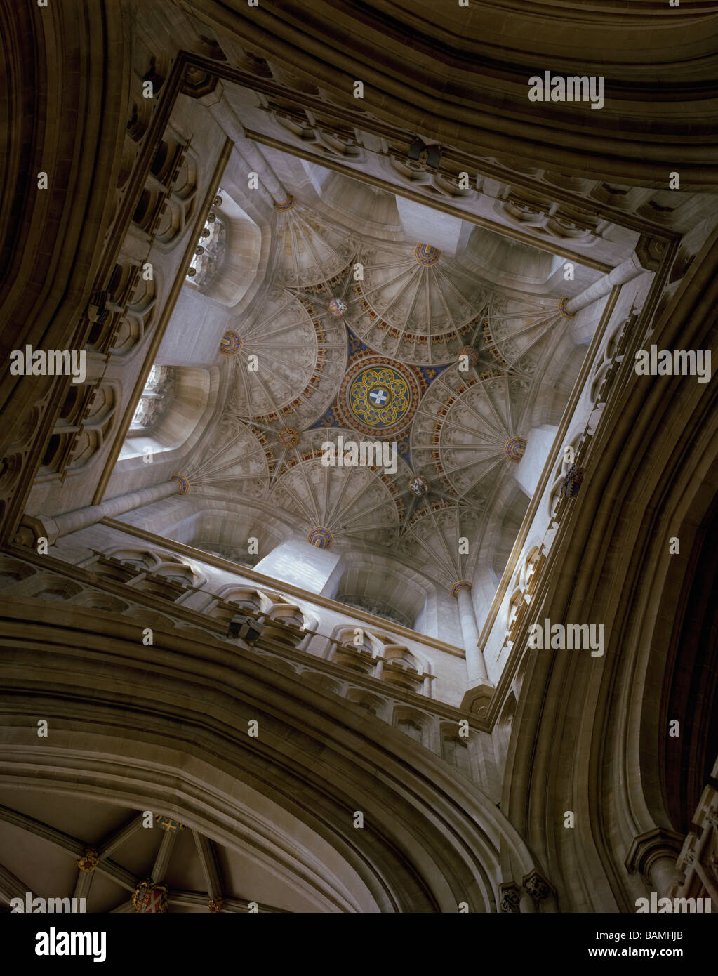 Crosssing hi-res stock photography and images - Alamy