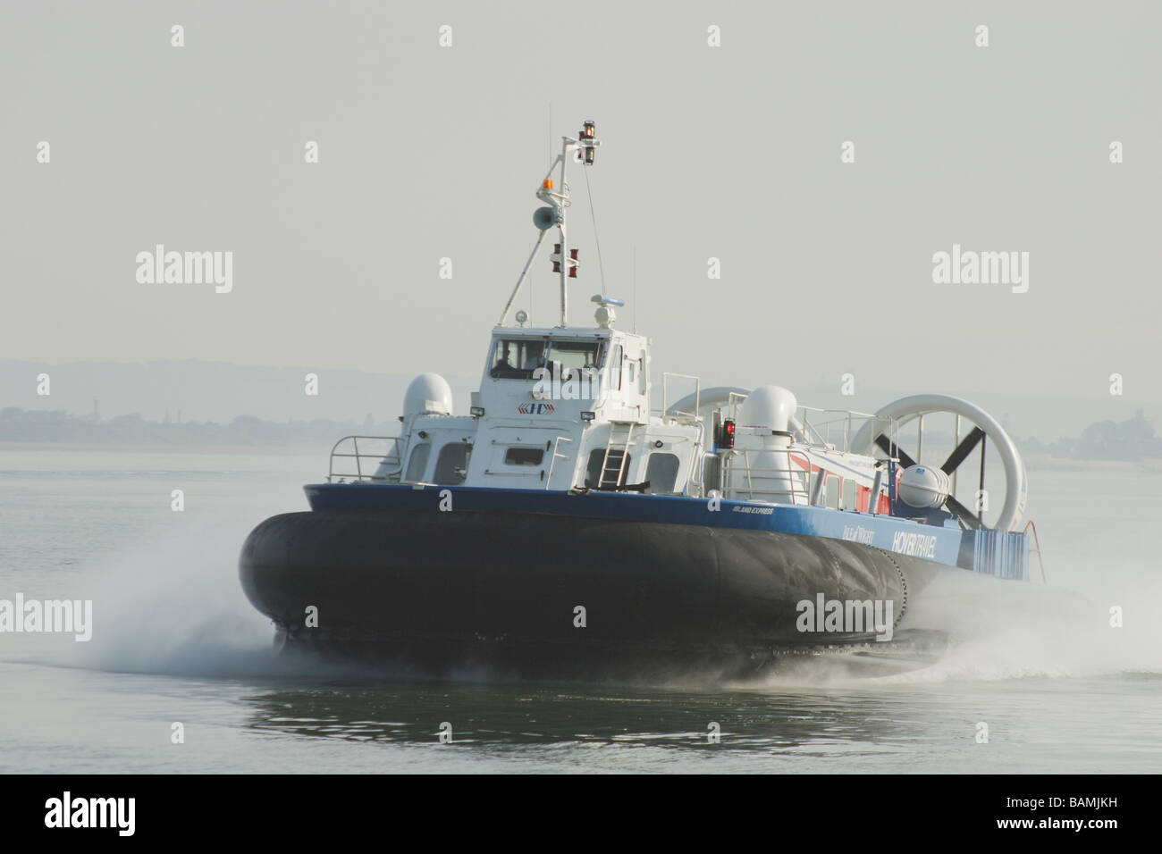 IOW Hovercraft ferry at speed approaching ferry port Stock Photo - Alamy