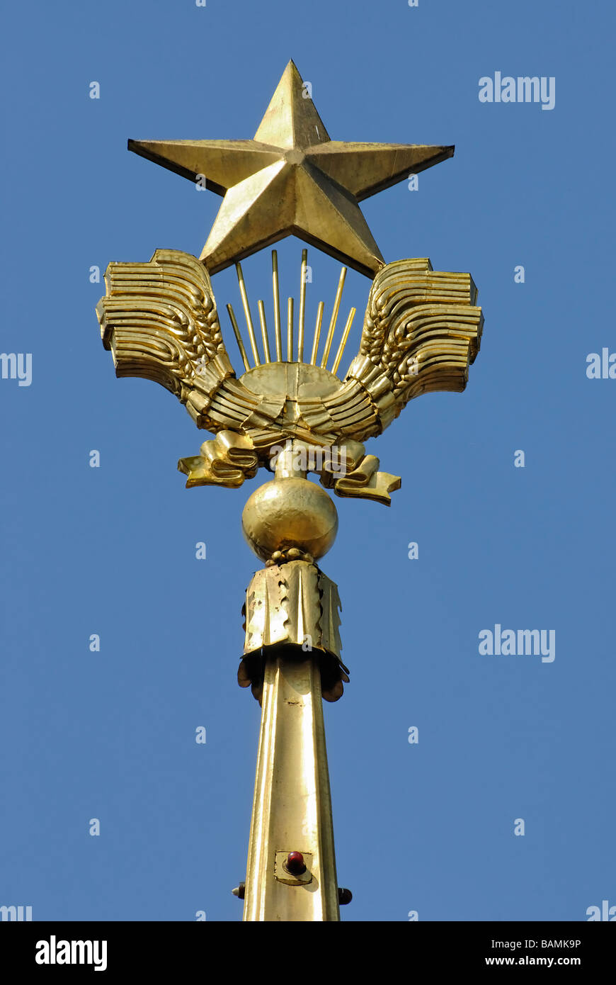 Soviet star hi-res stock photography and images - Alamy