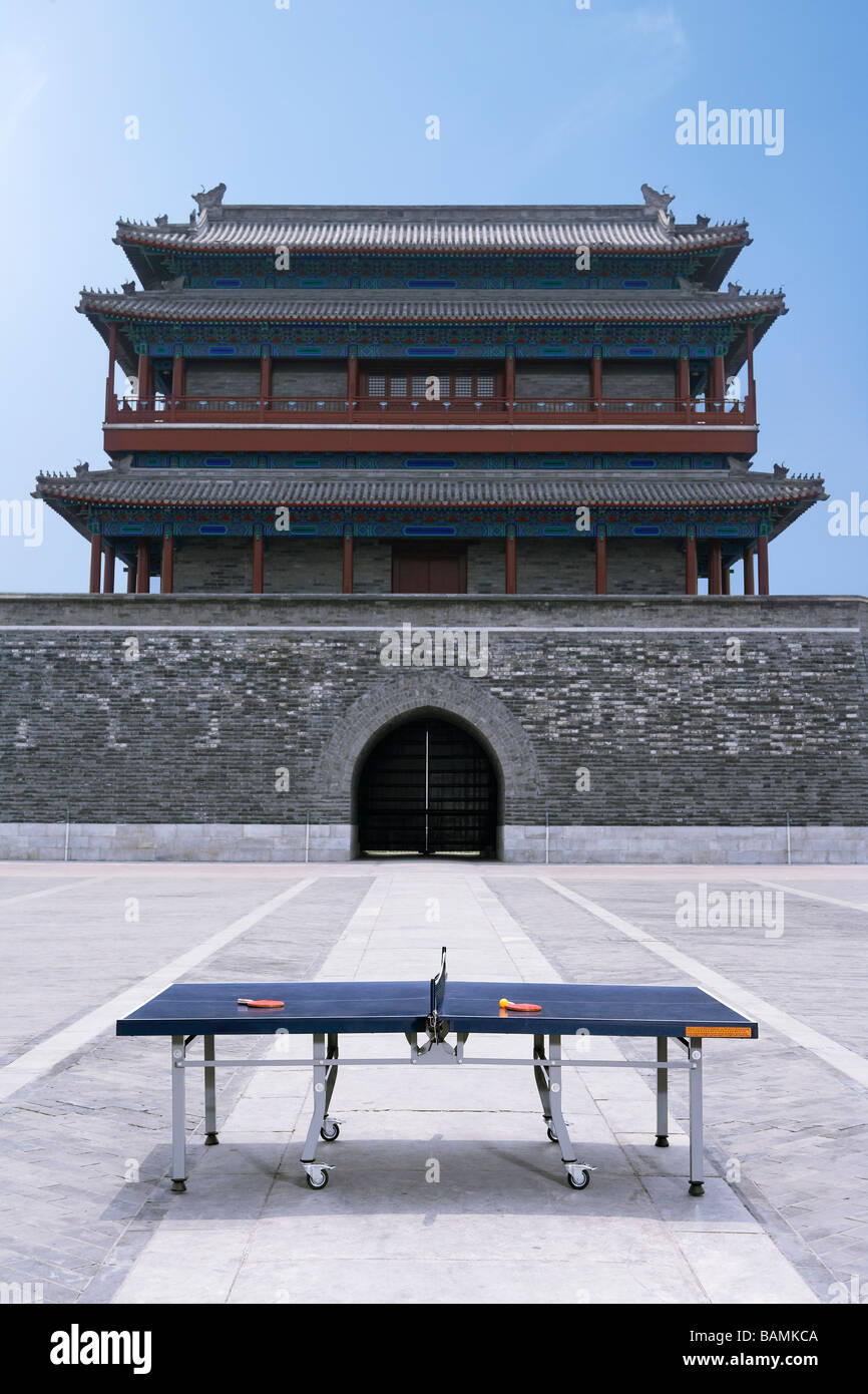 Ping Pong Table In Front Of A Temple Stock Photo - Alamy
