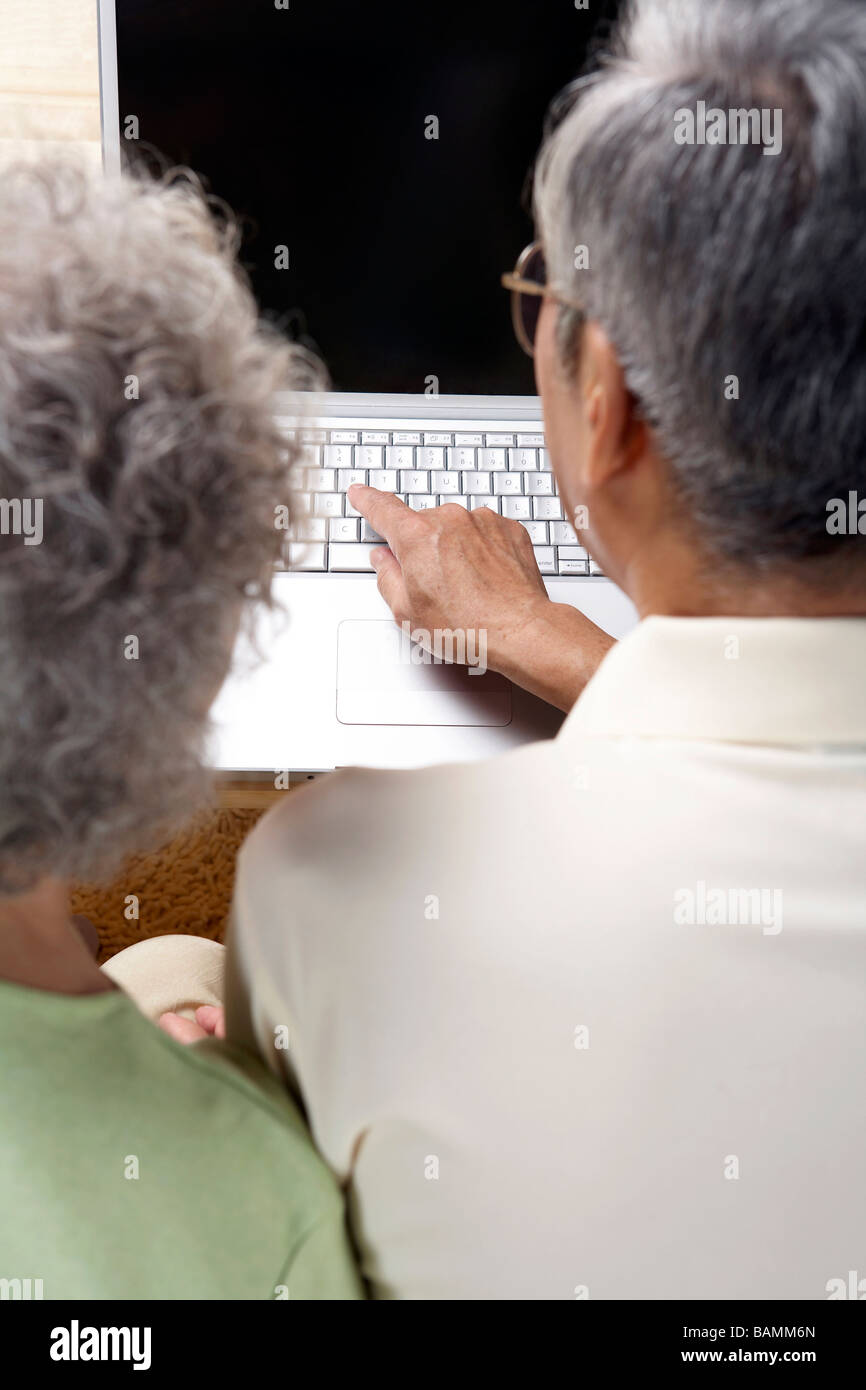 Elderly woman over 80 years hi-res stock photography and images - Alamy