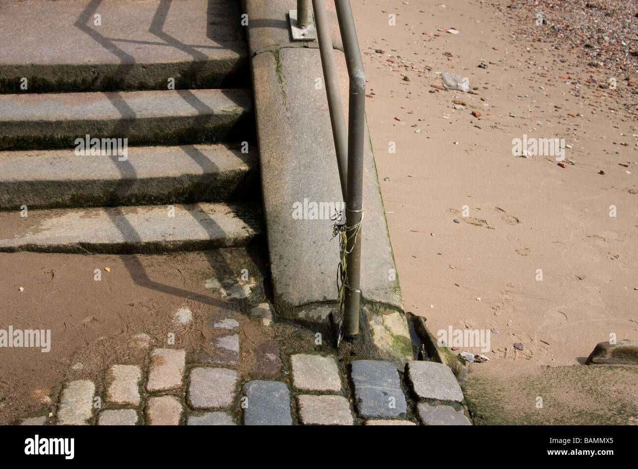 cobblestone steps riverbed thames path north bank river thames london ...