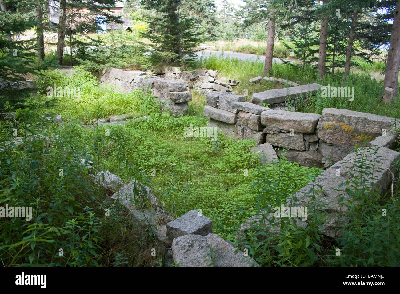 Granite foundations hi-res stock photography and images - Alamy