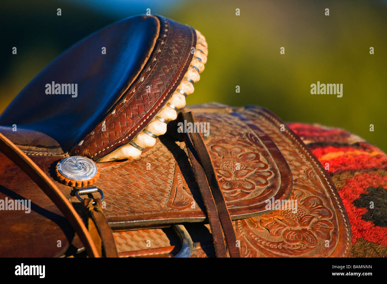 Old western saddle hi-res stock photography and images - Alamy