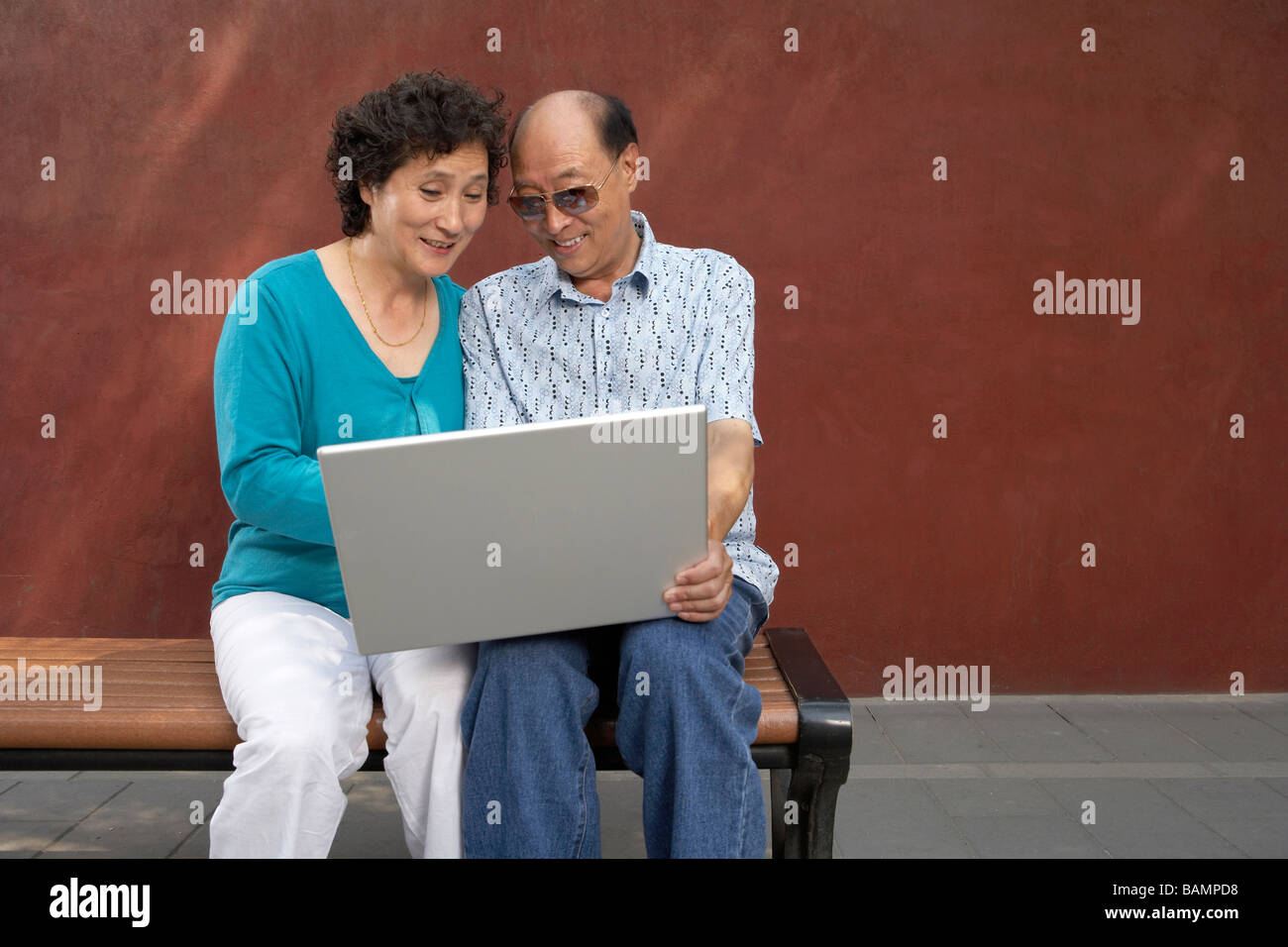 Chinese old lady happy laptop hi-res stock photography and images - Alamy