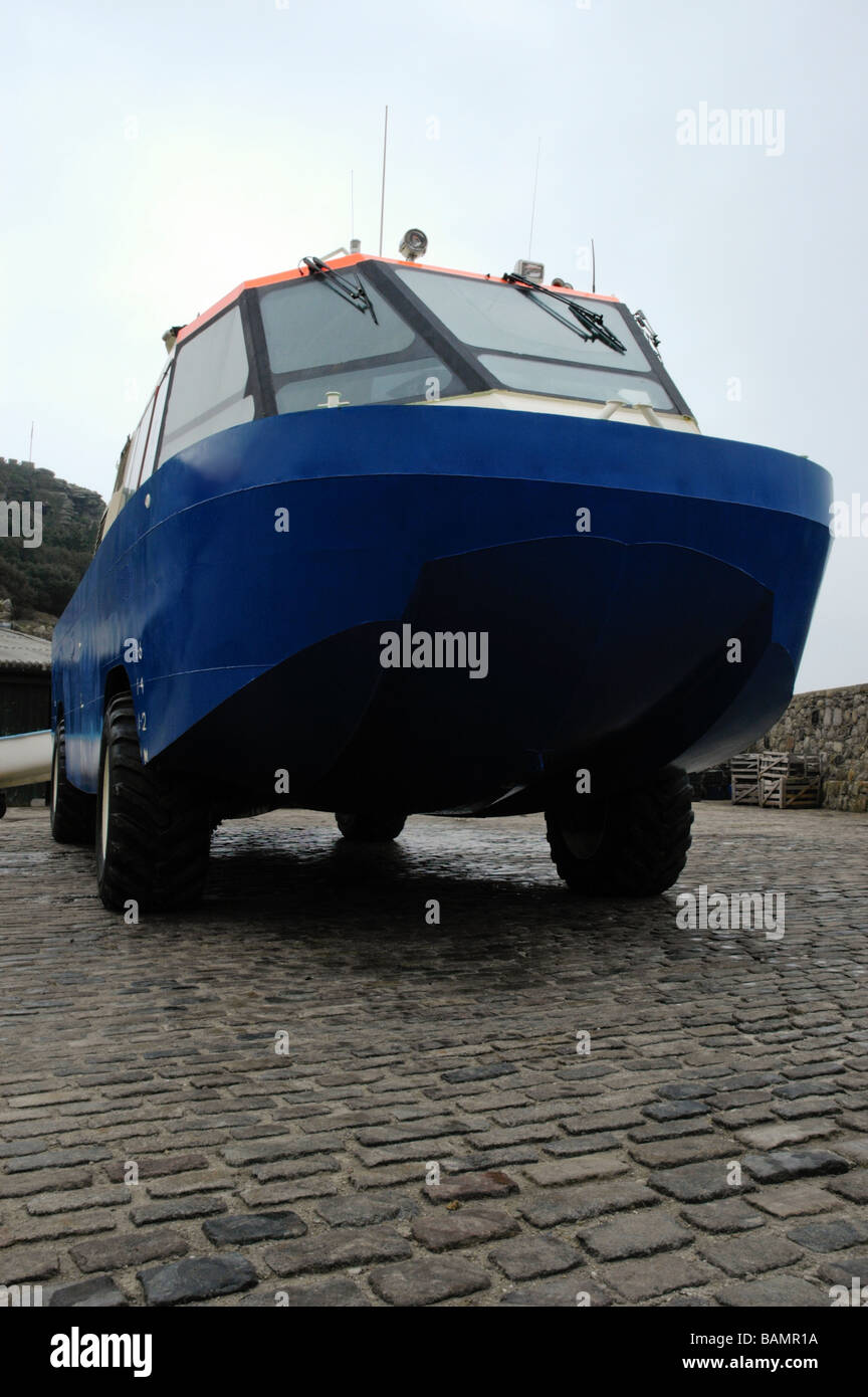 amphibian auto boat car vehicle Stock Photo - Alamy