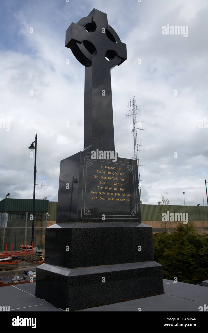 Roddy McCorley memorial celtic cross in front of the PSNI RUC station ...