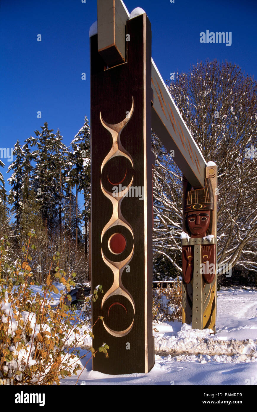 Coast salish native american indian hi-res stock photography and images ...