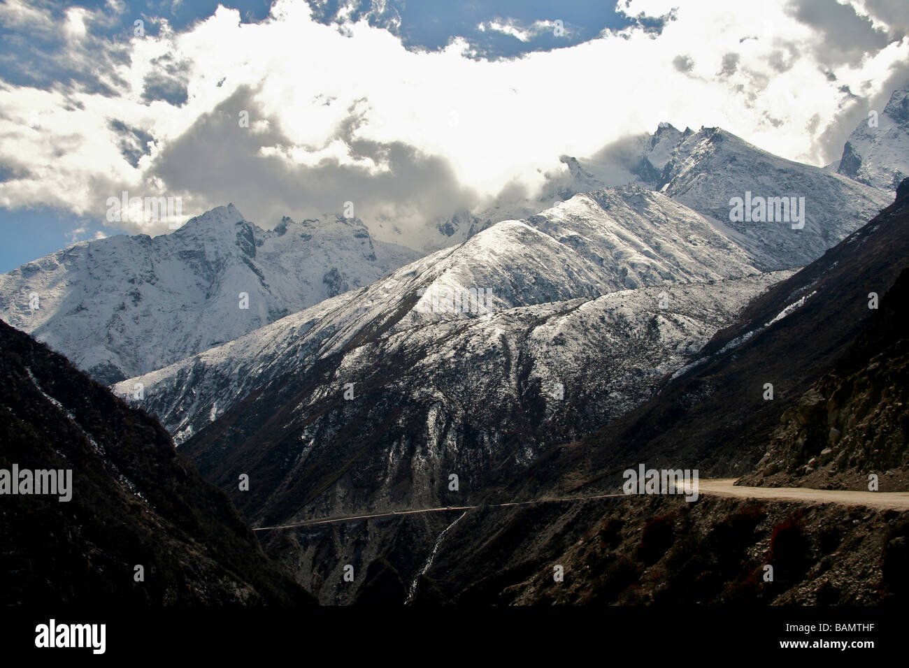 Tibetain hi-res stock photography and images - Alamy