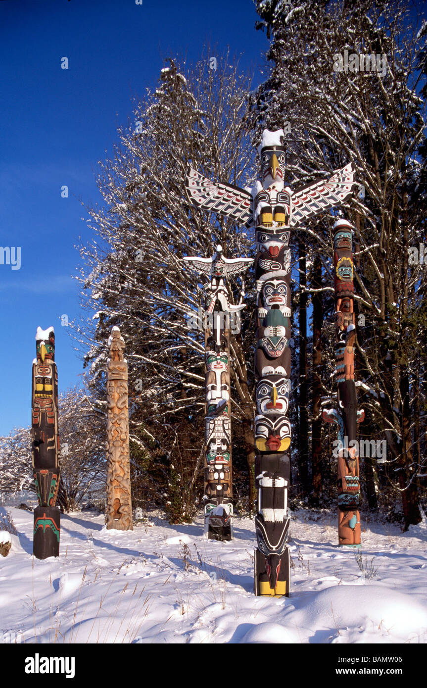 Totem poles brockton point stanley park vancouver tourist attraction hi ...