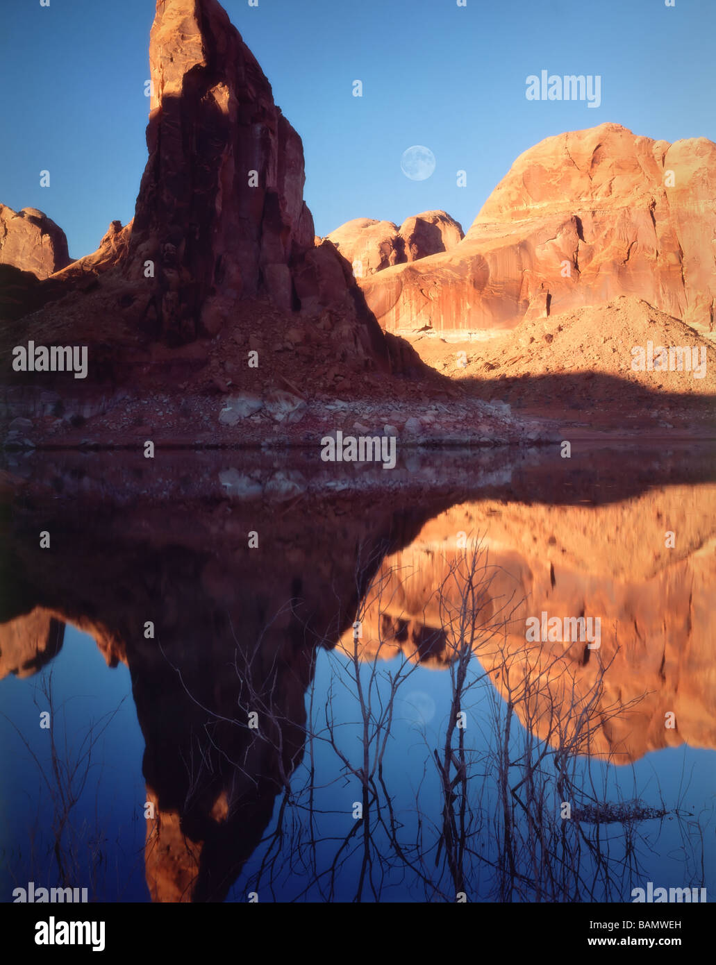 Moonrise reflections across Lake Powell Stock Photo - Alamy