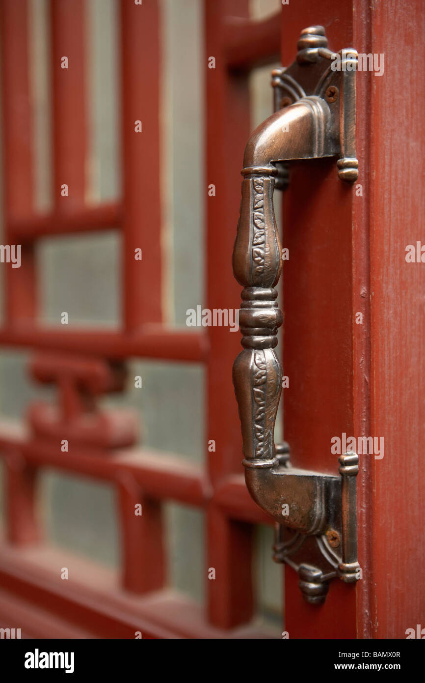 Ornate architectural embellishments hi-res stock photography and images ...