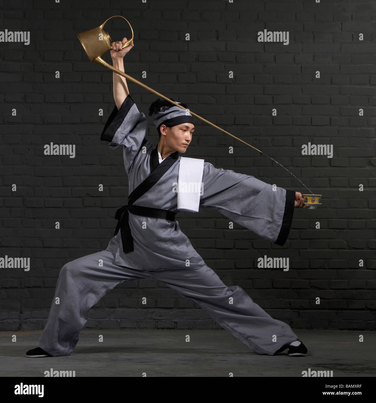 Tradtional Chinese waiter Stock Photo - Alamy