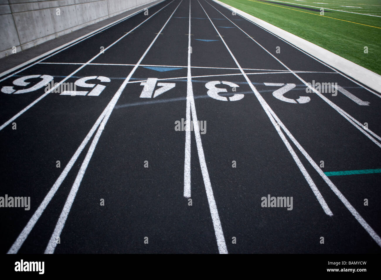 The starting line - sports concepts Stock Photo - Alamy