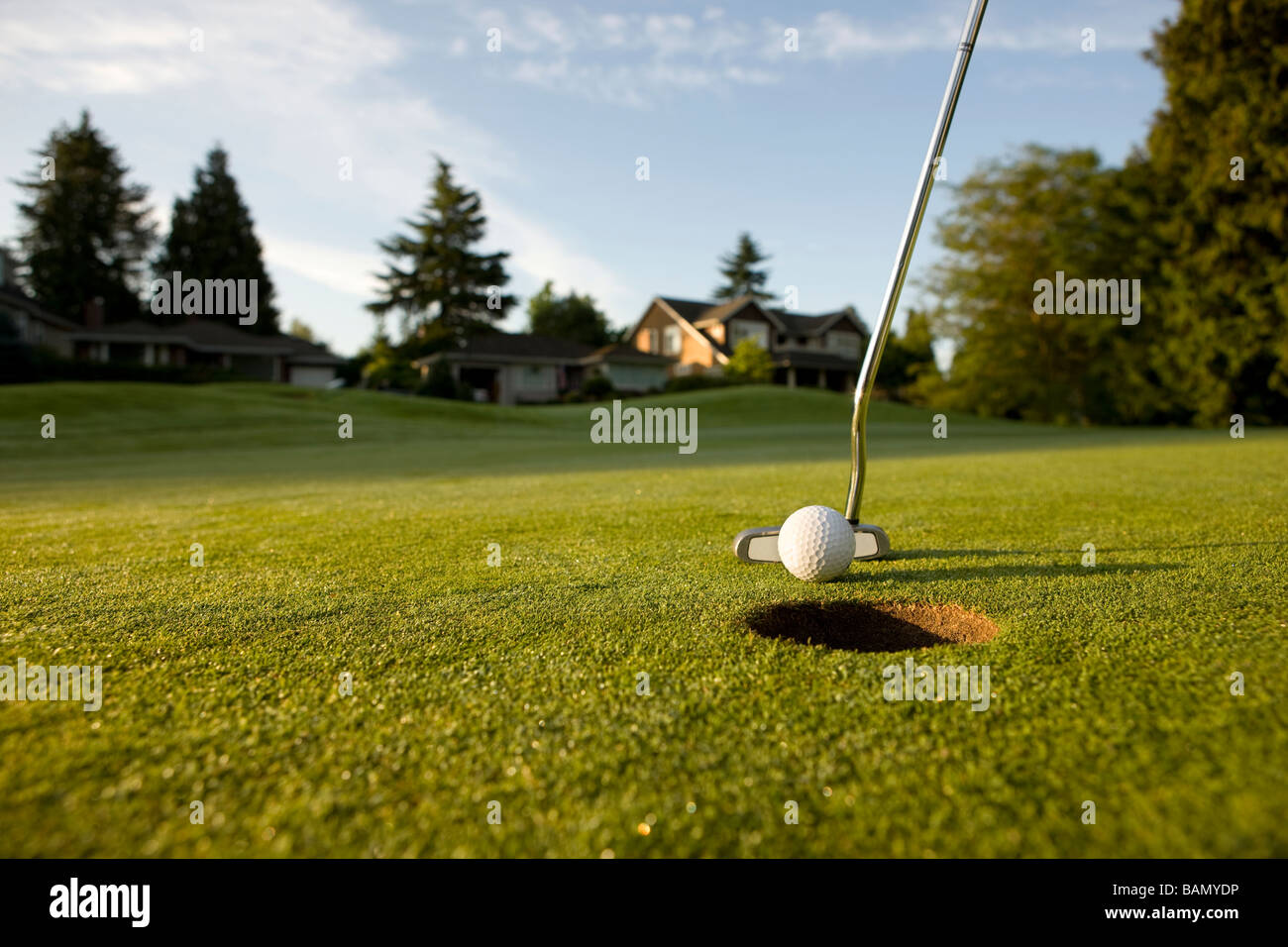 The gimme putt - golf concepts Stock Photo - Alamy