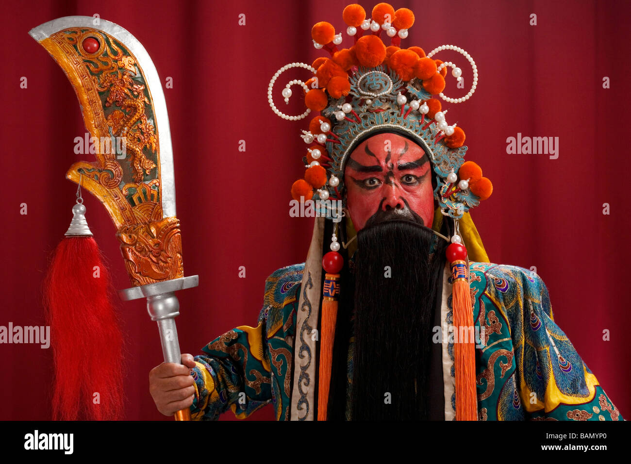 Guang Gong, Ancient Chinese General in Beijing Opera Costume ...