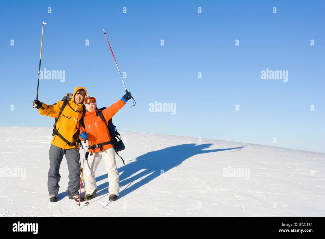 China chinese woman carrying pole hi-res stock photography and images ...