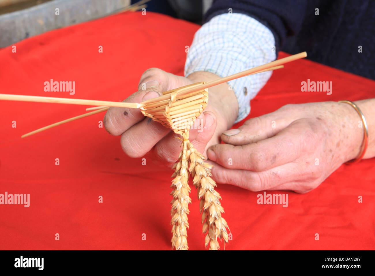 Corn dolly making hi-res stock photography and images - Alamy